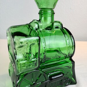 Vintage Green Glass Brevettato Train Decanter - 7.5" X 5.25" - Vintage ...