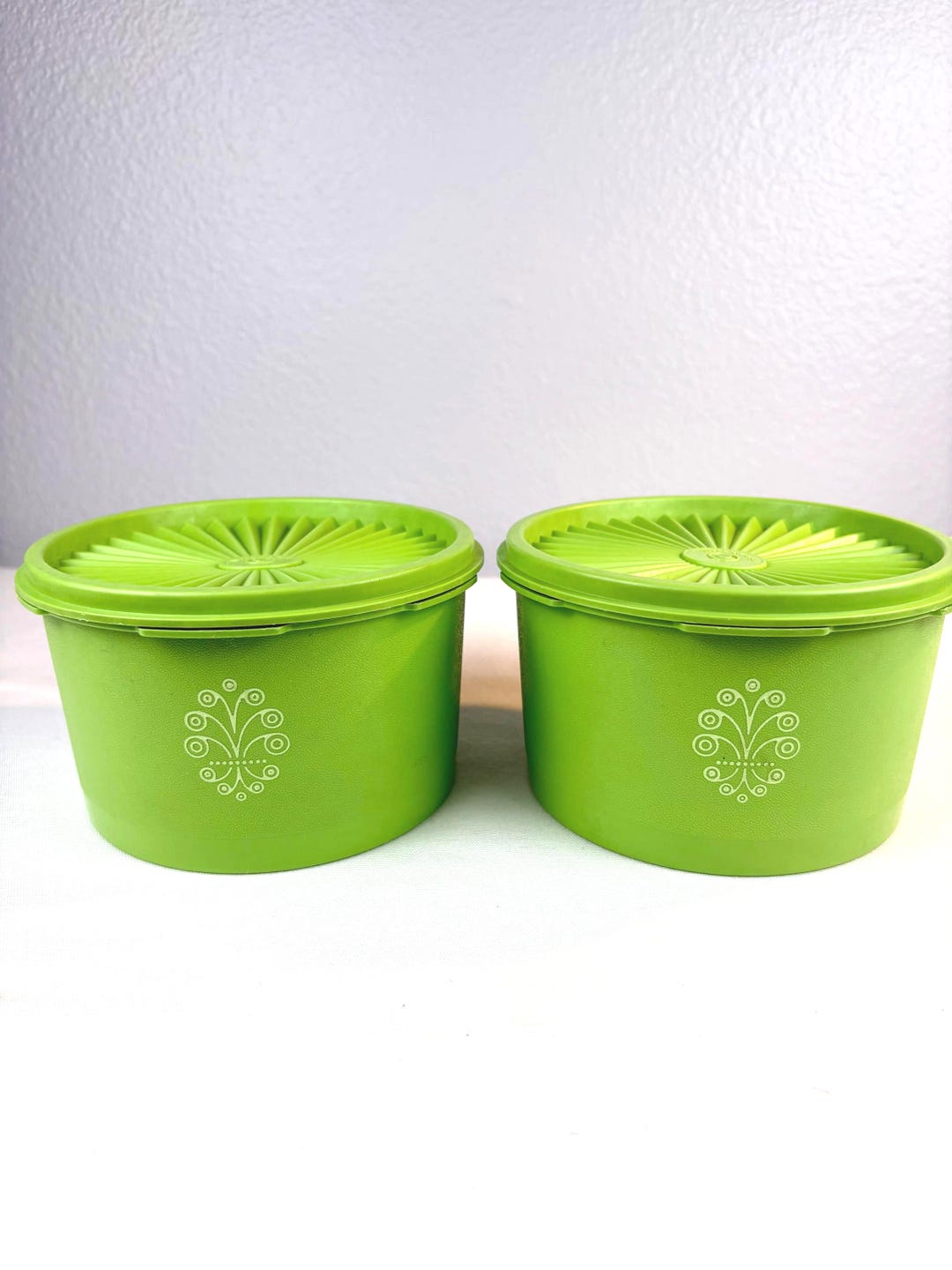 Round Spring Green Tupperware Containers Set of 2 - Medium Size 5 3/4 ...
