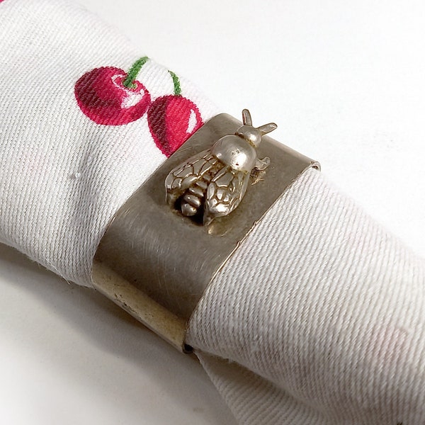 Bee Napkin Ring - Etsy