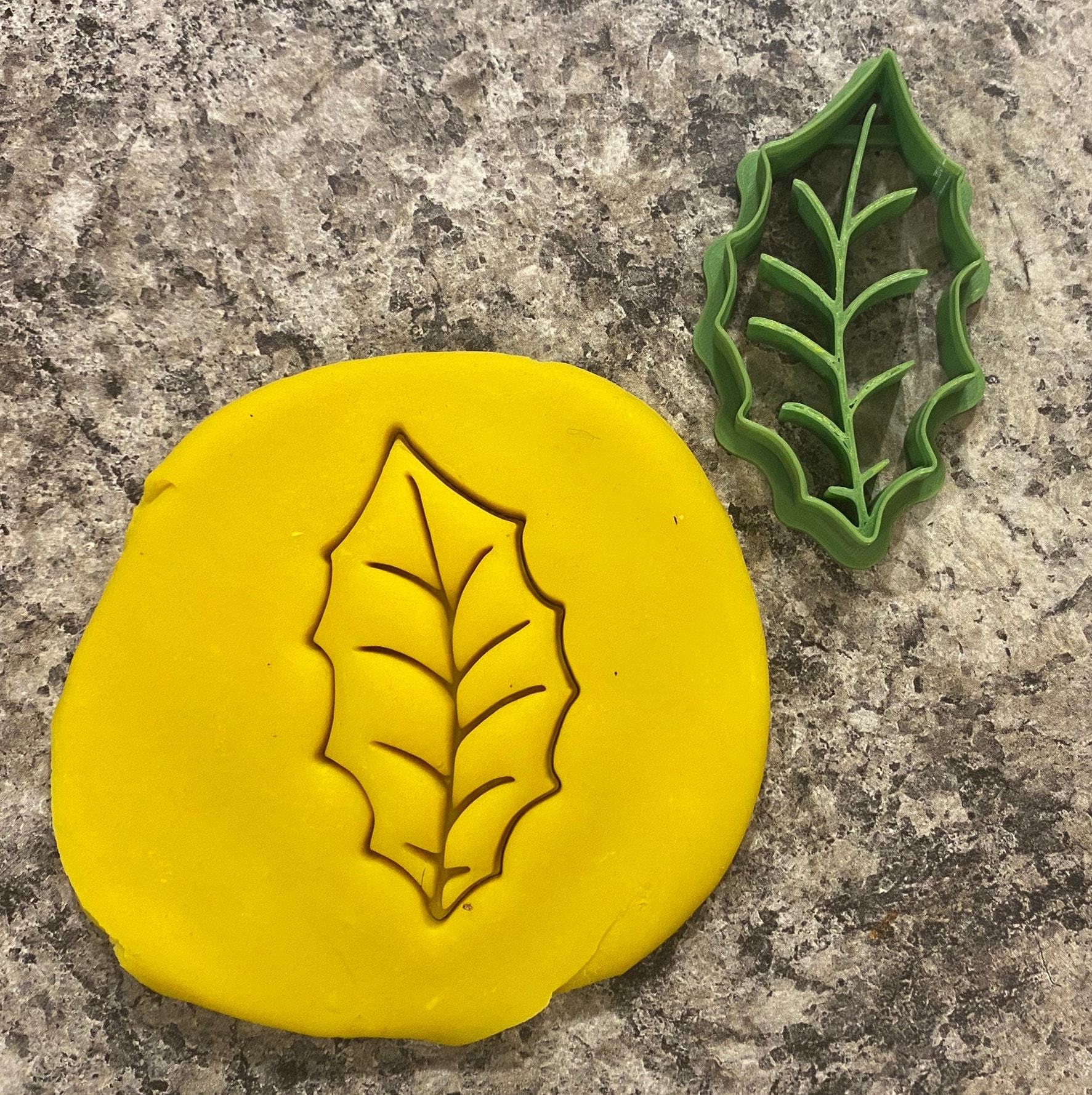 Holly Leaf Cookie Cutter / Polymer Clay / Fondant / Playdoh - Etsy