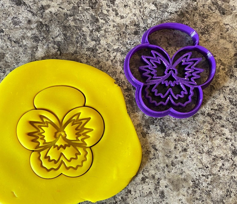 Pansy Flower Cookie Cutter - Etsy