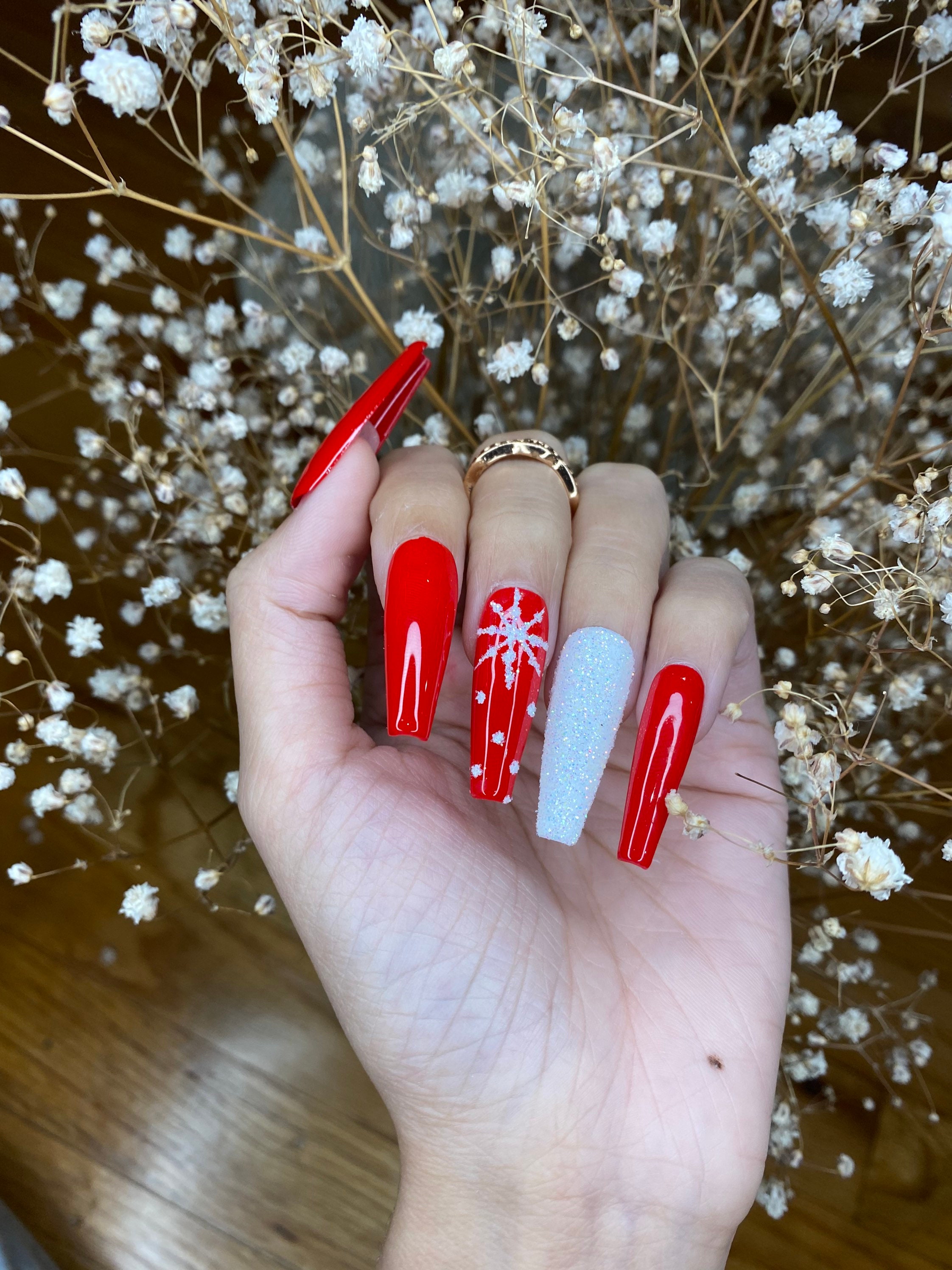 Red Snowflakes Nails Design Coffin Press on Nails With Glitter White Shine Cute Press on Winter Press on Nails Glitter Nails Xmas Nail Etsy Sweden