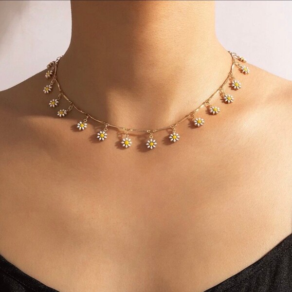 Daisy Chain Choker - Etsy