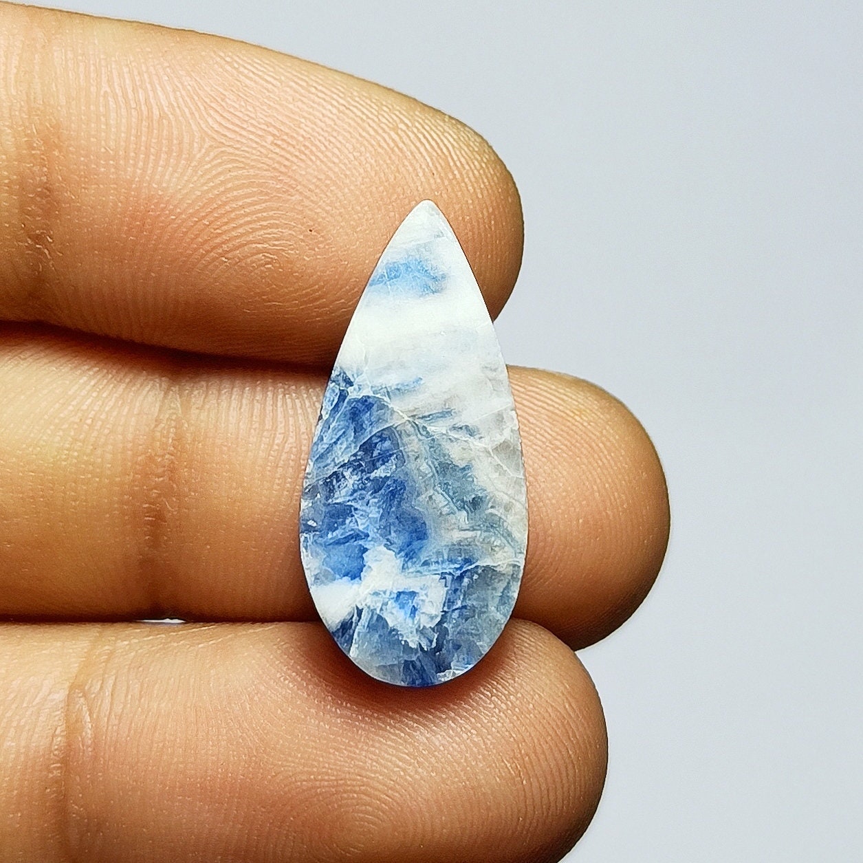 100% Natural Blue Scheelite 10 Ct Crystal Gemstone / Handmade | Etsy