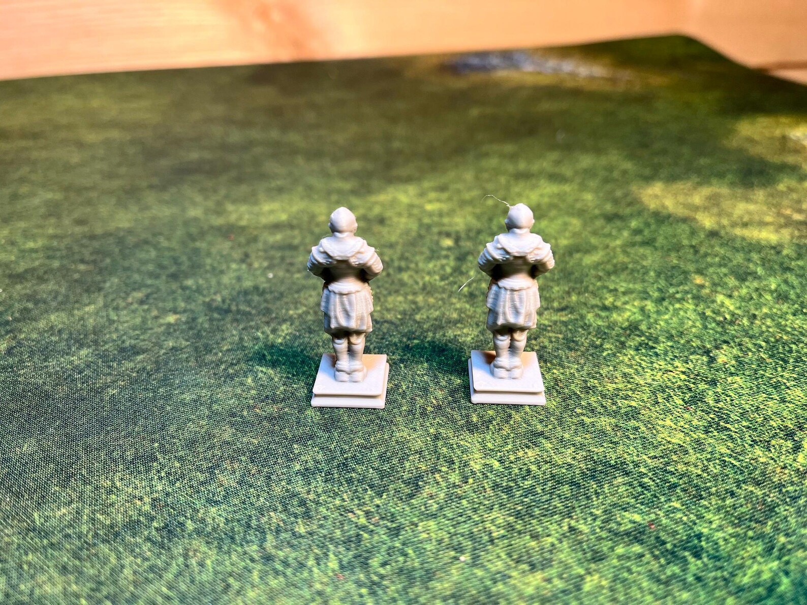 Set of 8 Statues 2 Suits of Armor Fat Dragon Games - Etsy
