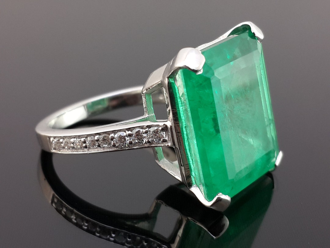 Green Emerald-cut Ring With Inclusions 925 Sterling Silver Cubic ...