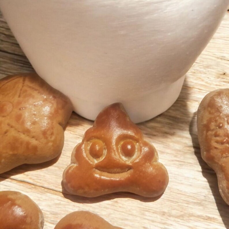 Funny Poop Emoji Cookie Cutter for Kids Birthday Party Cookies, Unique ...