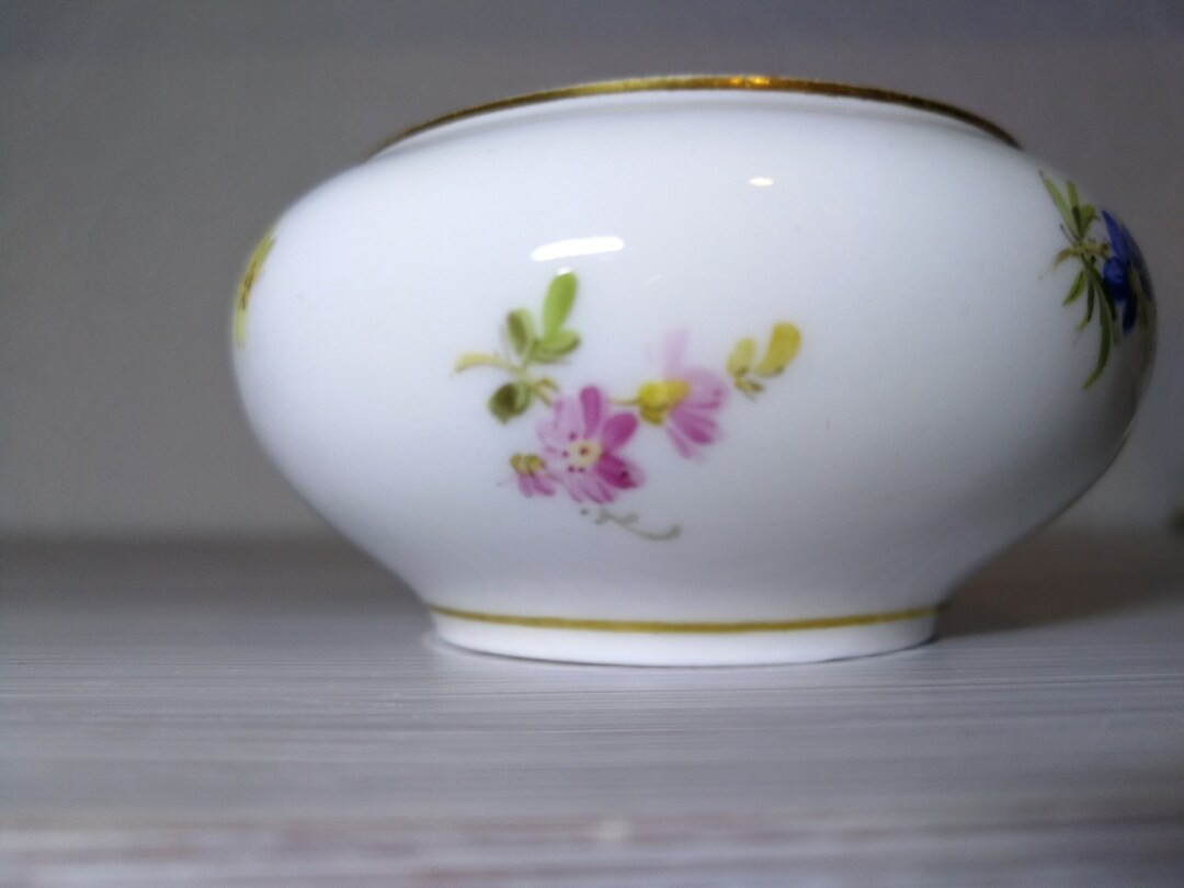 Meissen Jewelry Bowl 1815 - 1924. Meissen Porcelain Miniature Ring Bowl ...