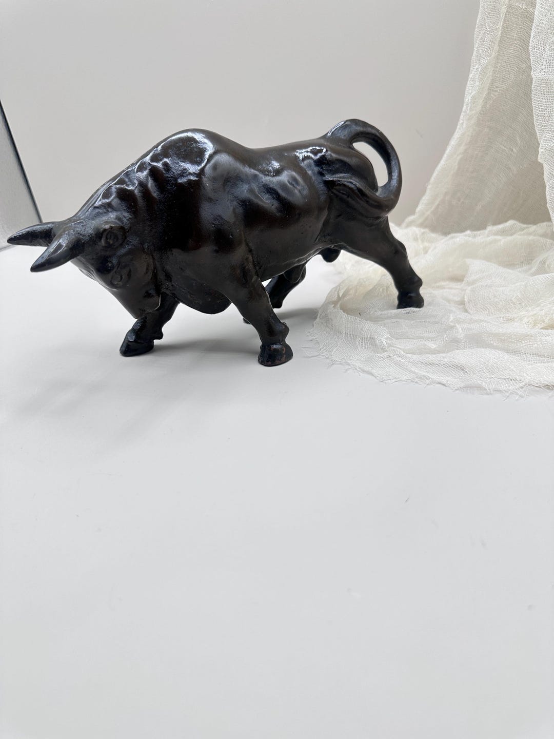 Vintage Cast Iron Bull Figurine – Heavy Black Bull Statue, Farmhouse ...
