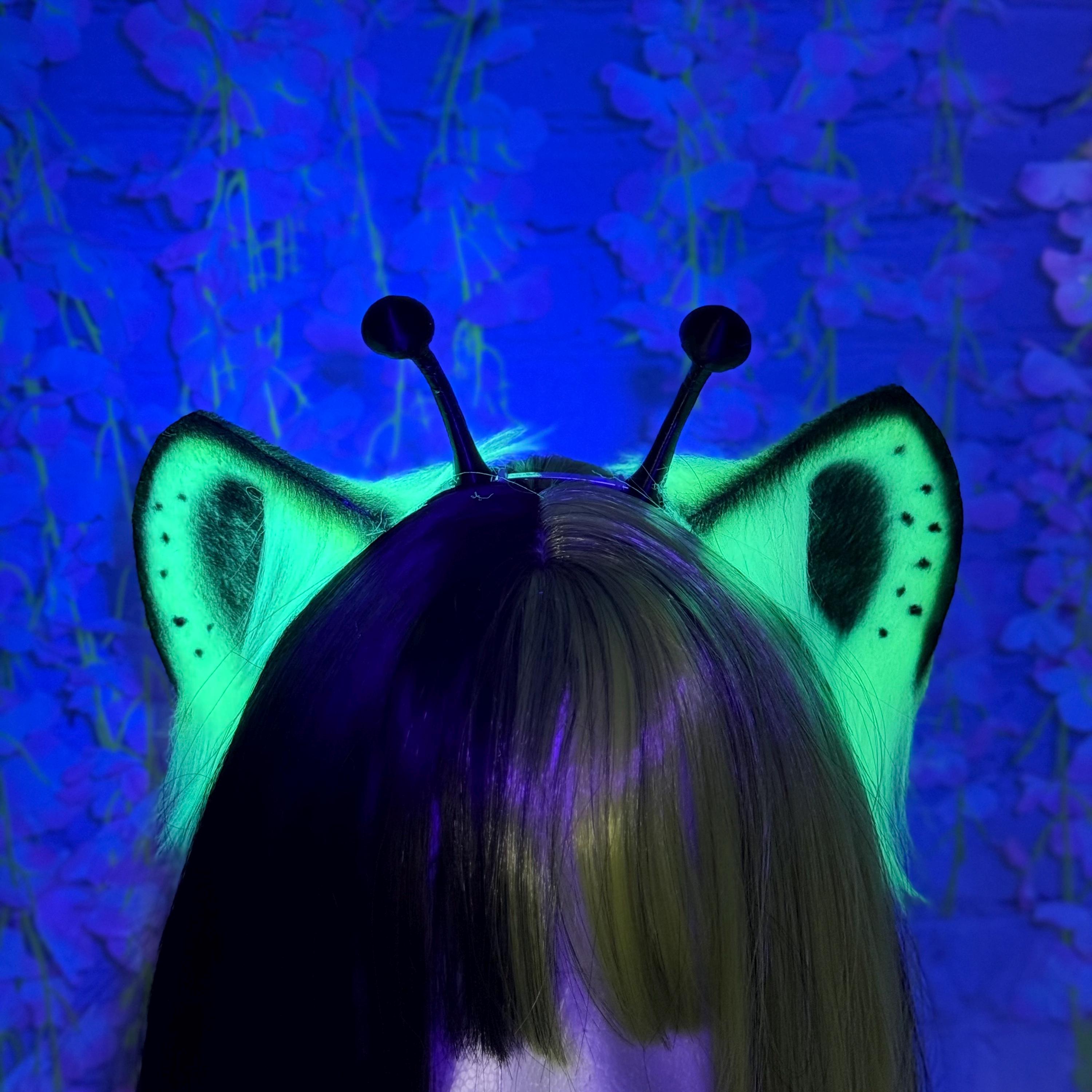 Alien Cat Ears Headband: UV Neon Green Kemonomimi Ears With Antenna - Etsy