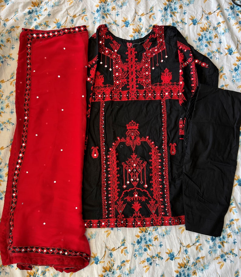 Black & Red Pakistani Kachha Dhaga Sheesha Karahi - 3 Piece -pakistani ...