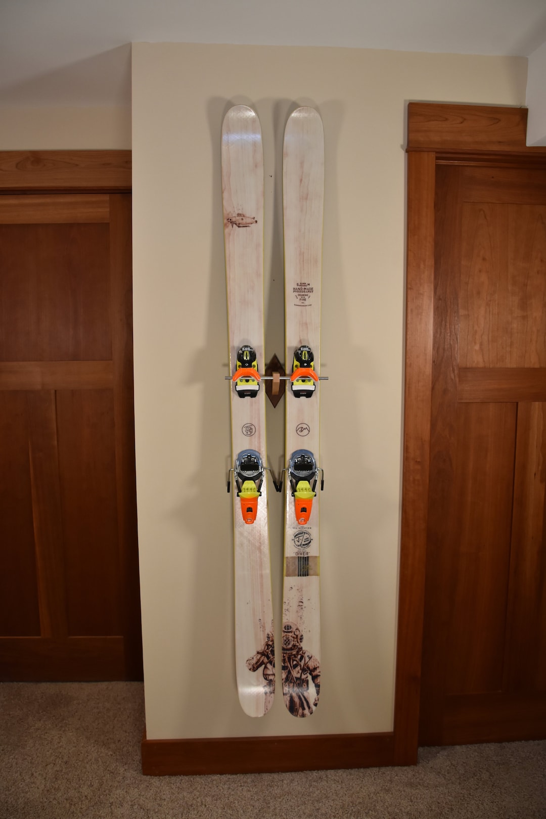 Ski Wall Mount Display - Etsy