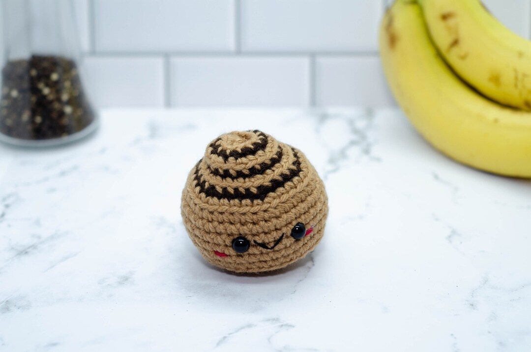 Crochet Cinnamon Bun - Cute Amigurumi Toy Yarn Marshmallow Cinnabon ...