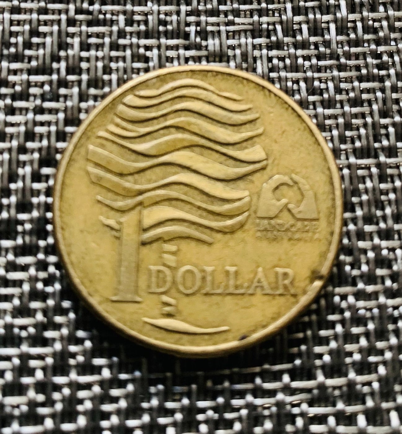Australian 0ne Dollar Coin ELIZABETH II - Landcare Australia - Etsy