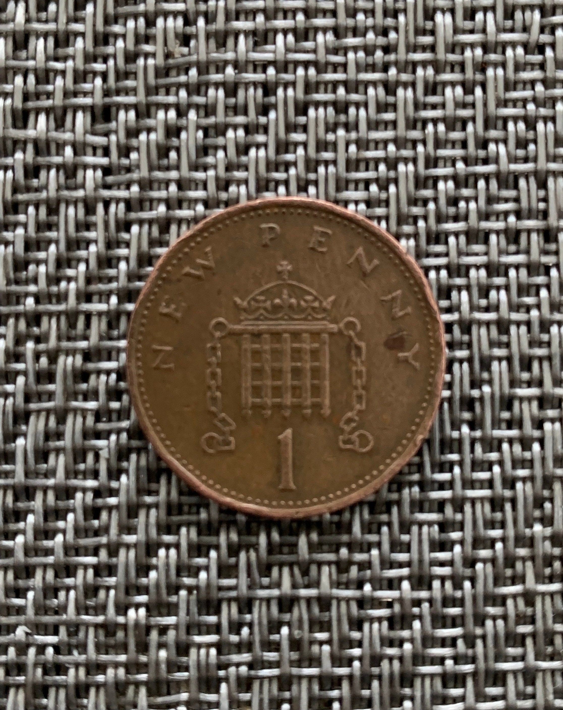 1971 British ELIZABETH II New 1 Penny GB Coin - Etsy