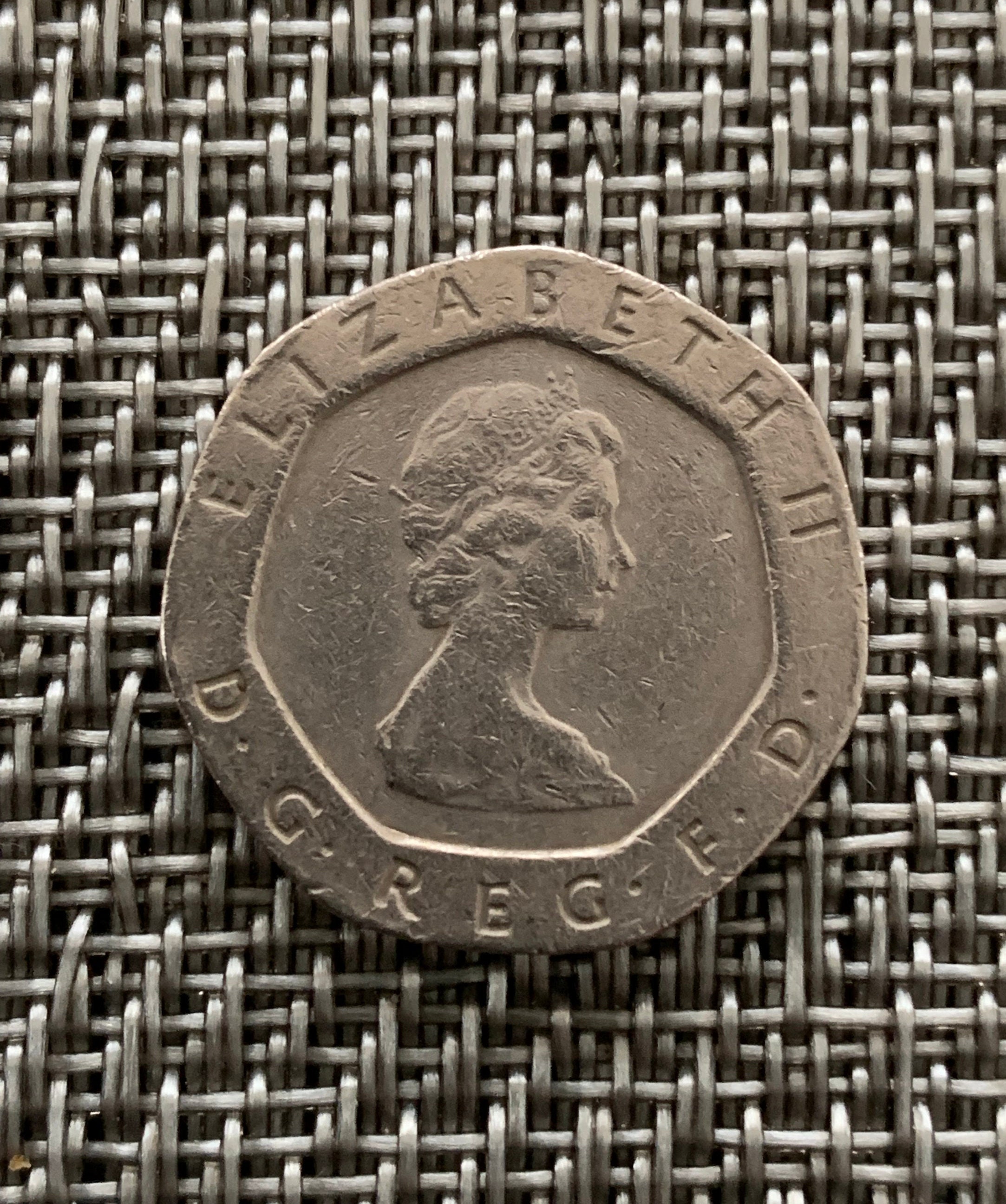 1983 British ELIZABETH II 20 Pence GB Coin - Etsy