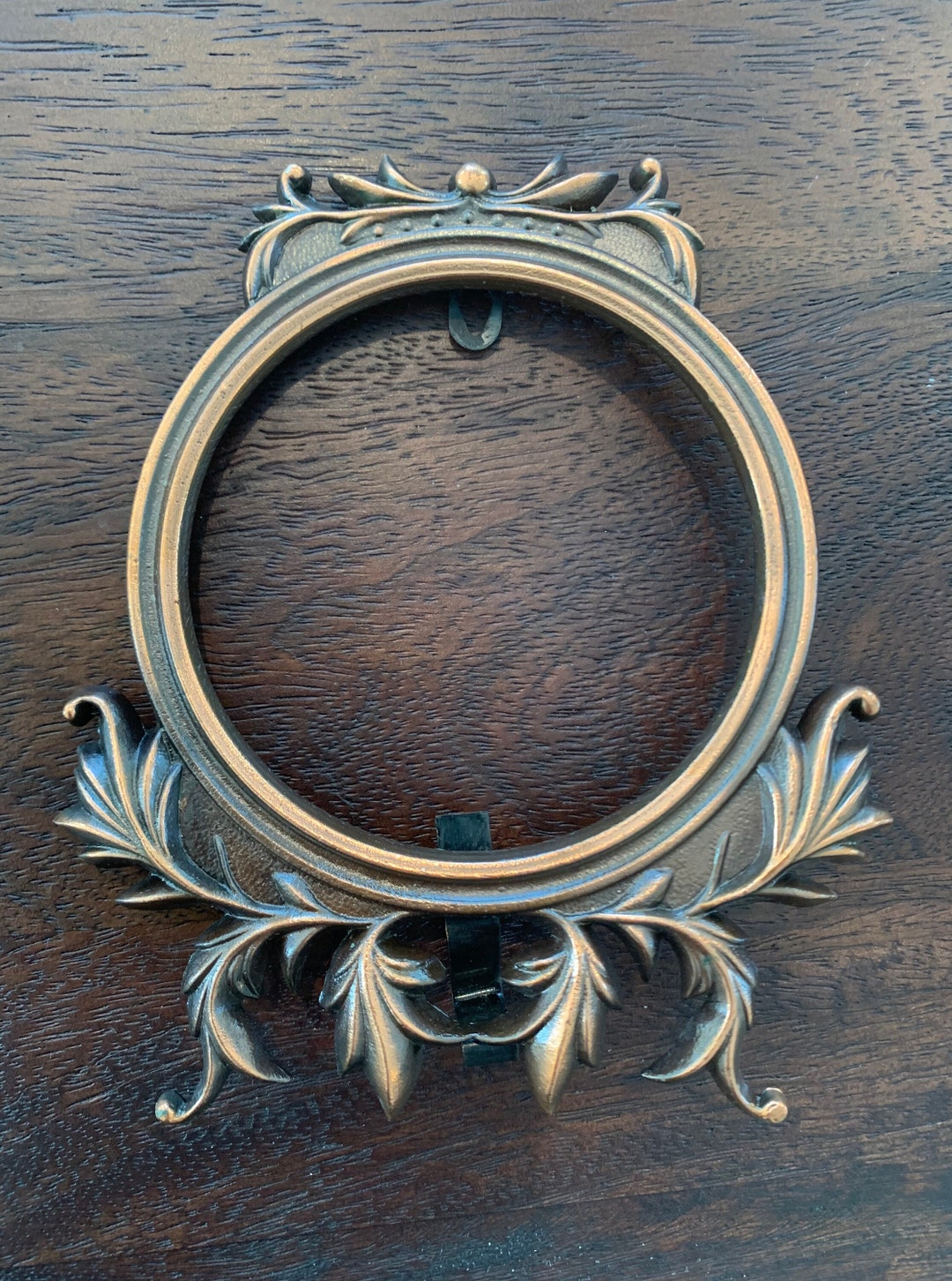 Vintage Photo Frame Circular Shape Wall Frame Metal Frame Vintage ...