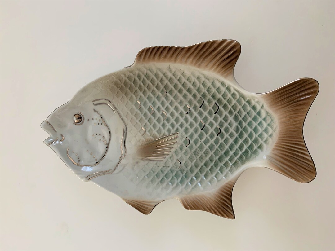 Vintage Small Hand Painted Fish Plater Fish Shaped Dish Regal ...