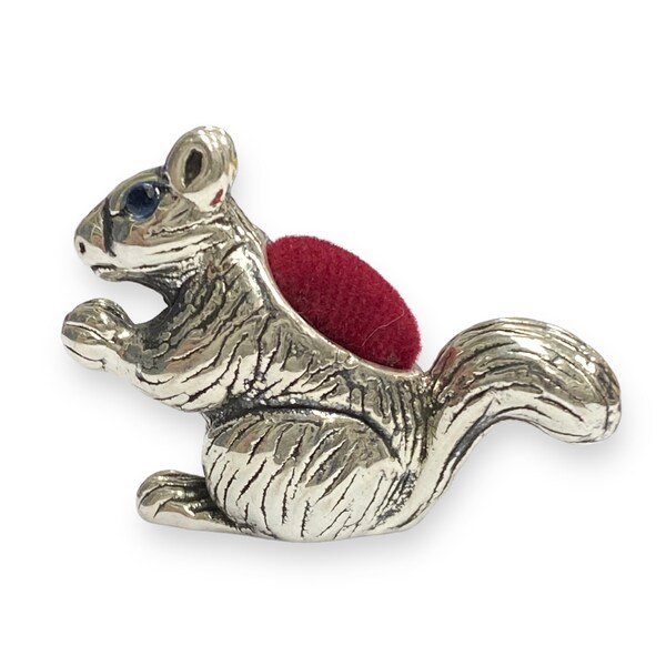 Squirrel Pin - Etsy