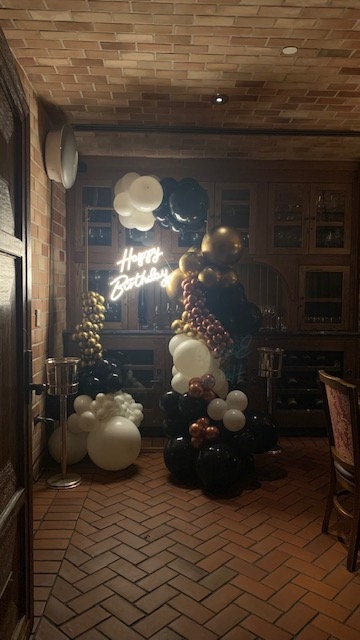 Rectangular Balloon Arch with Neon Sign