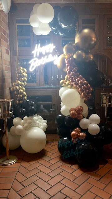 Rectangular Balloon Arch with Neon Sign