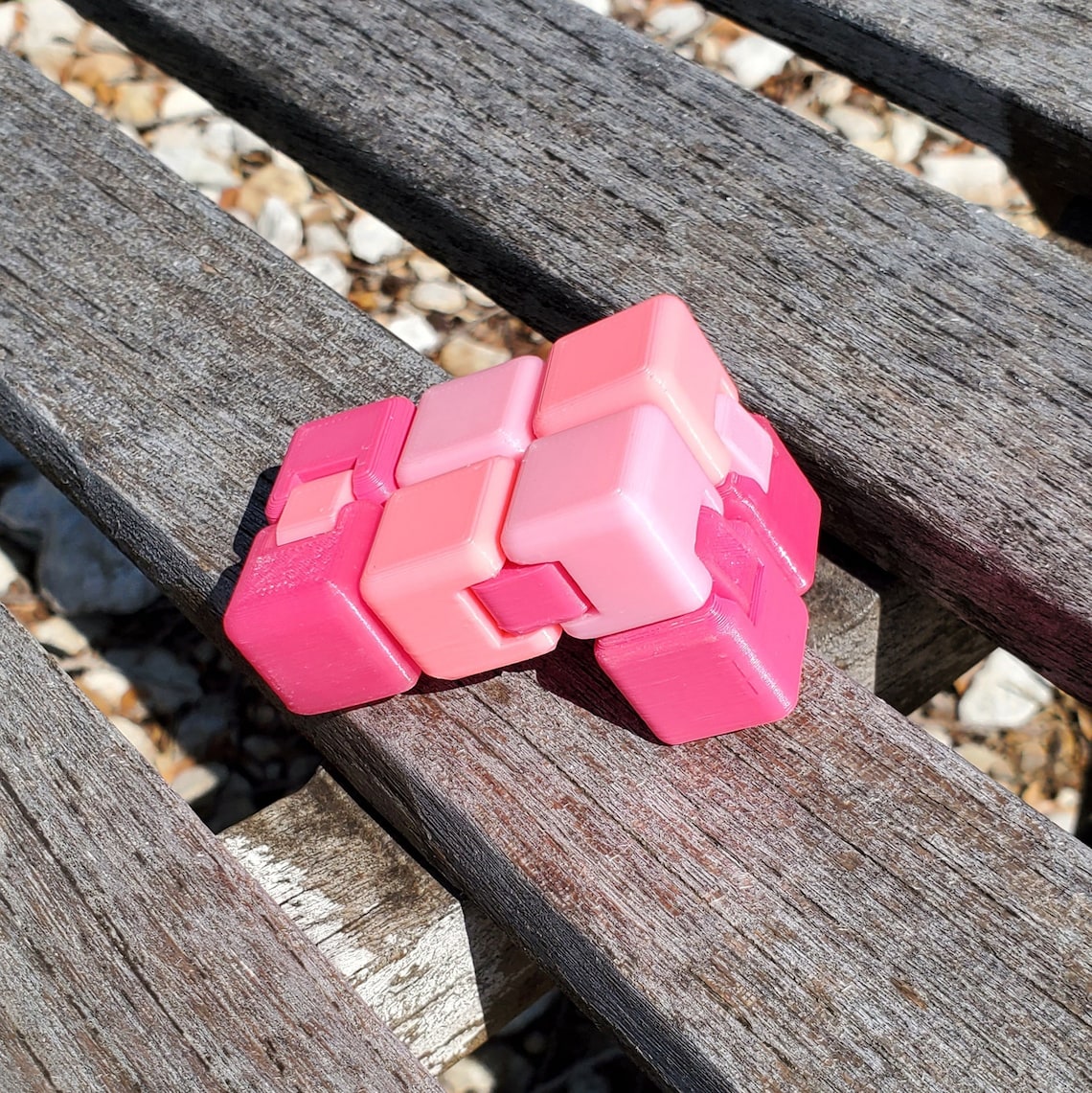 Fidget Infinity Cube LOVE PINK Edition - Etsy