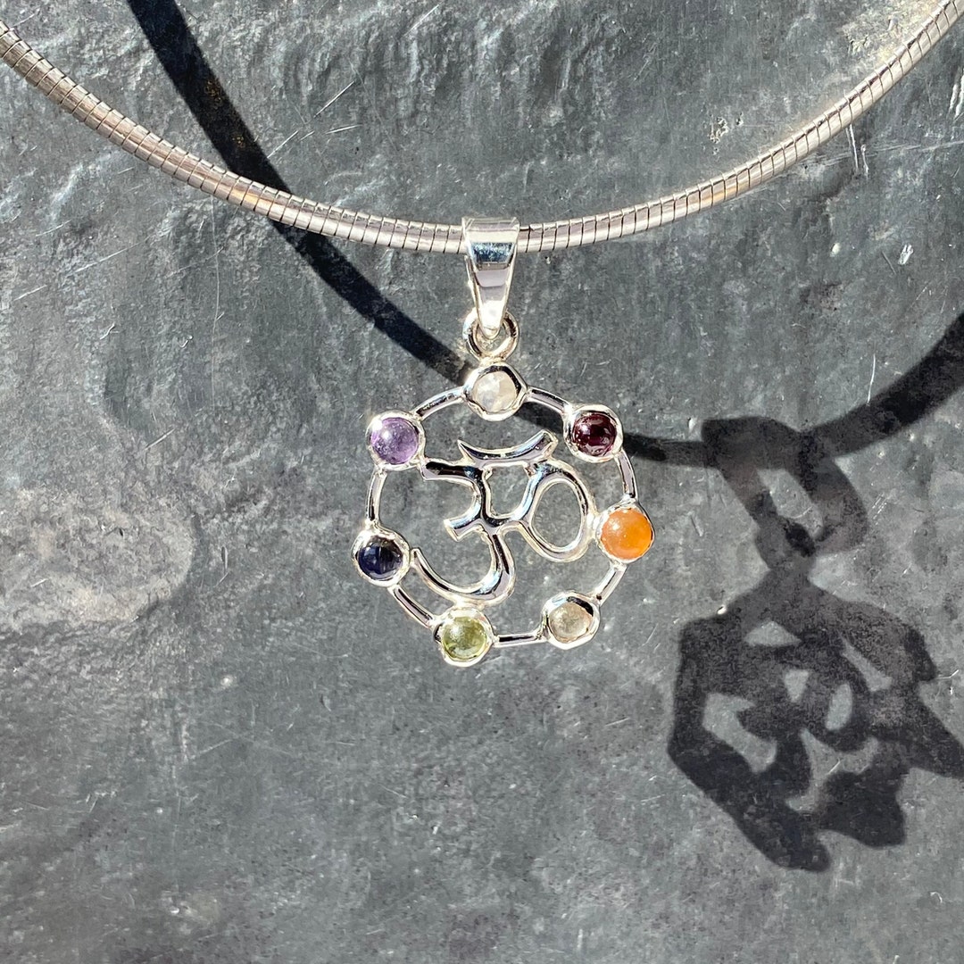 Chakra Aum Pendant - Om Chakra Pendant - Sterling Silver Aum Chakra ...
