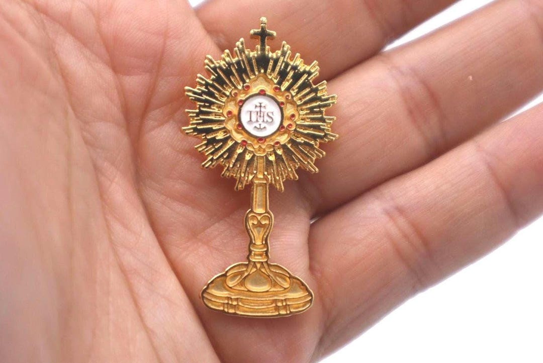 Pins - Eucharist - Monstrance - Catholic Gift Catholic Jewelry - Catholic Enamel Pin - Jesus ...