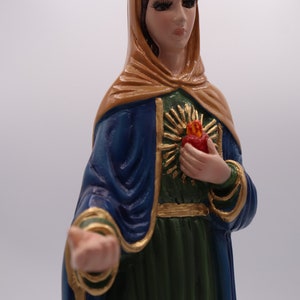 Estatua De La Virgen Llama De Amor Virgin Mary Statue Catholic Altar ...