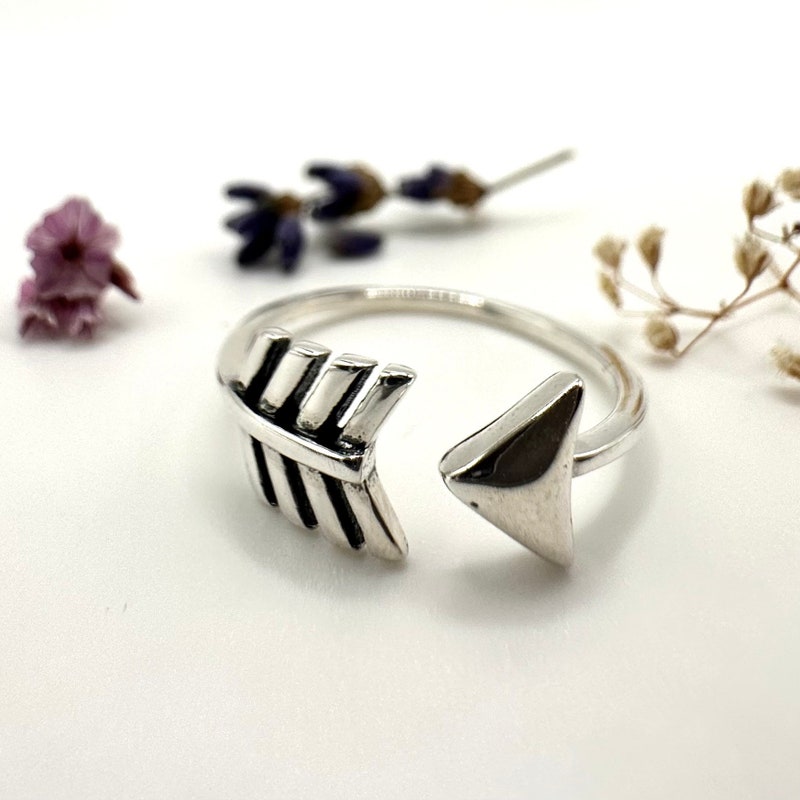 Arrow Ring - Etsy