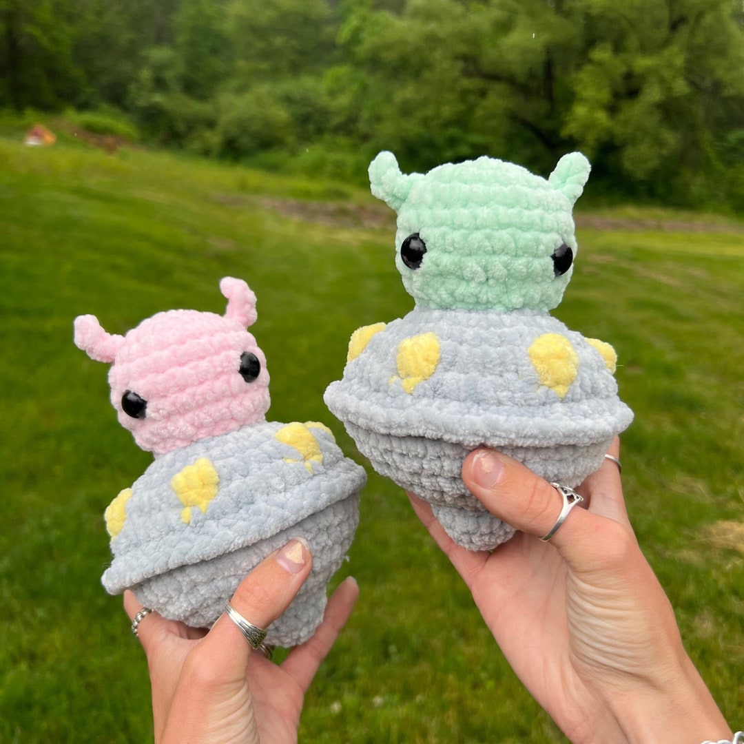 Alien Invader in UFO Crochet Plushie Cute Alien Stuffed Animal Super ...