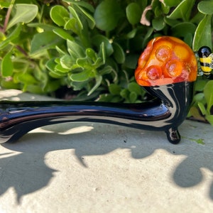 TOBACCO GLASS 6” Honeycomb Sherlock Glass Pipe With Bumblebee Critter ...