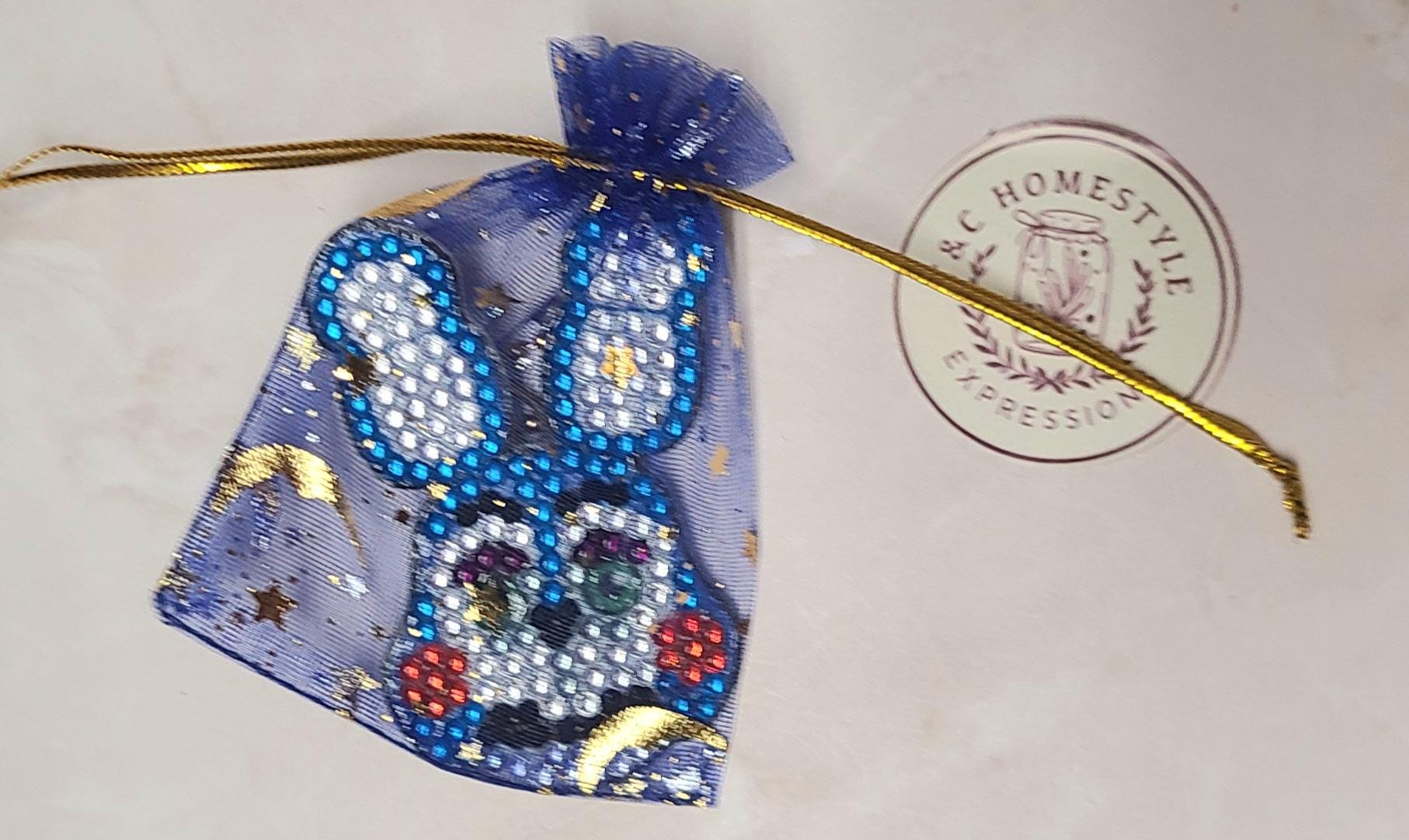 FNAF bonnie Embellished Keychain - Etsy