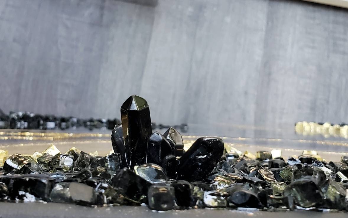 Large Black and Gold Resin Geode Wall Art / Geode Resin Wall | Etsy