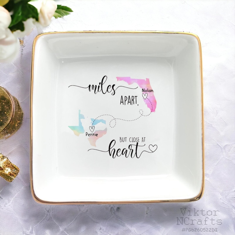 Gift for Close Girl Friends - 60+ Gift Ideas for 2026