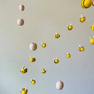 Bee Baby Mobile, Bee Mobile, Beehive Mobile, Minimalist Mobile ...