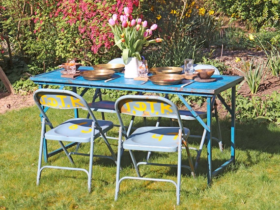 Vintage folding table store