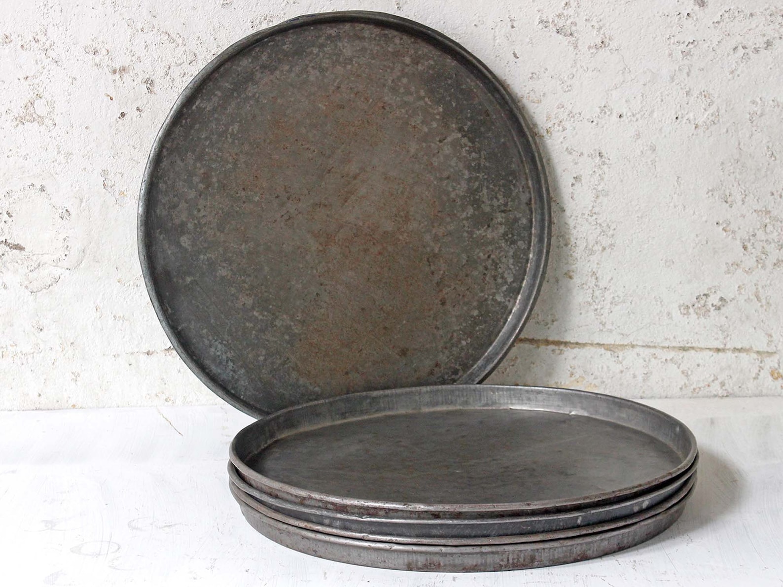 Vintage Round Metal Tray - Etsy