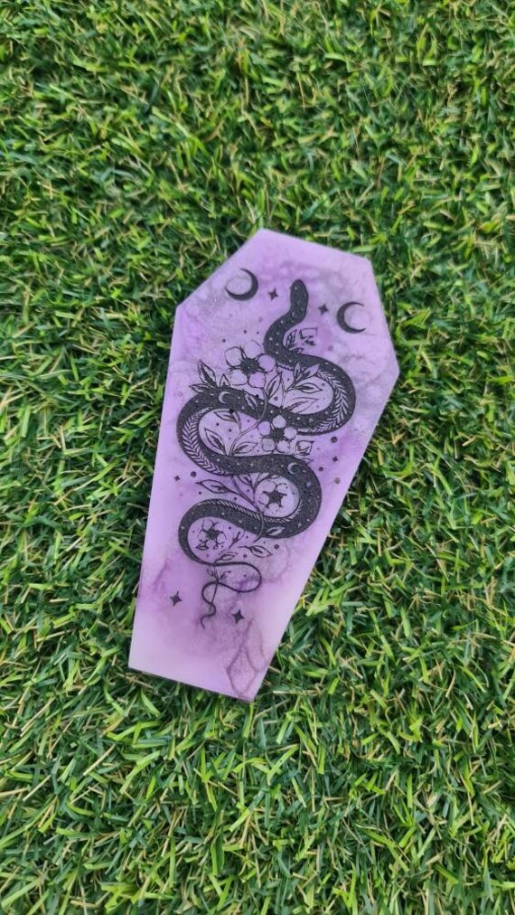 Serpent wall hanging | Etsy