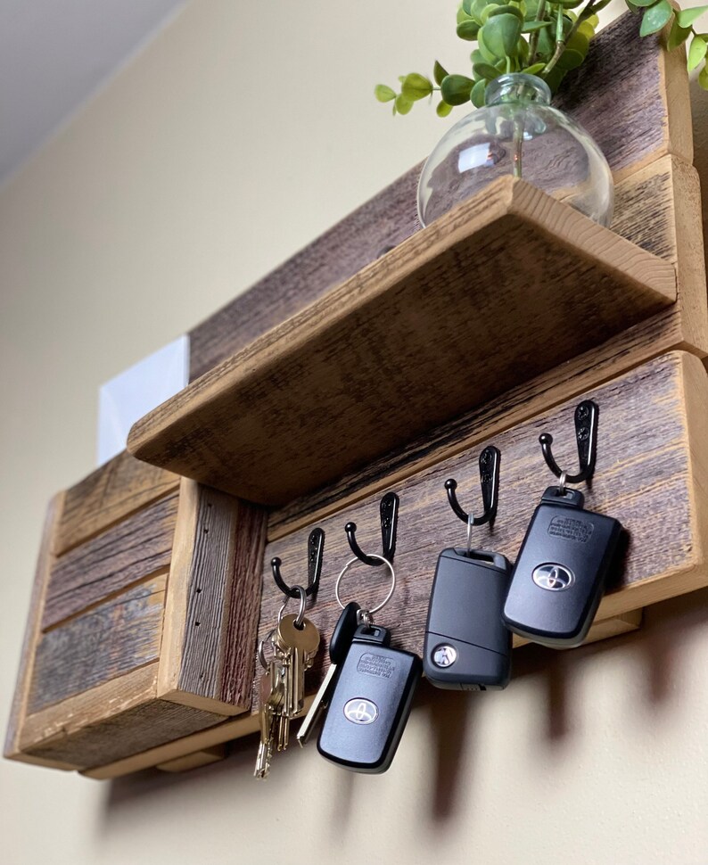 Reclaimed Barnwood Key Rack & Organizer. Entryway | Etsy