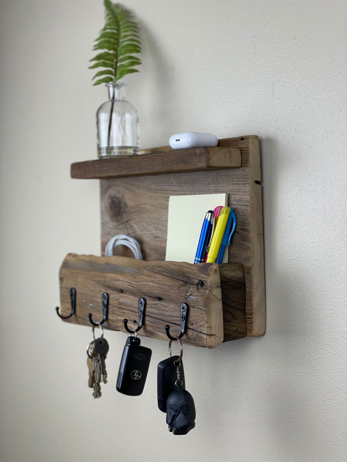 Reclaimed Barnwood Key Rack & Organizer. Entryway Organization - Etsy