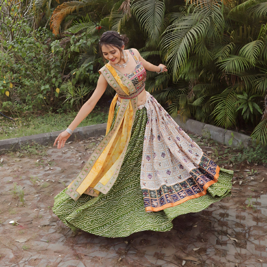 Gujarati Traditional Lehenga Chowli for Navaratri Digital Lengha for ...