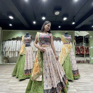 Gujarati Traditional Lehenga Chowli for Navaratri Digital Lengha for ...