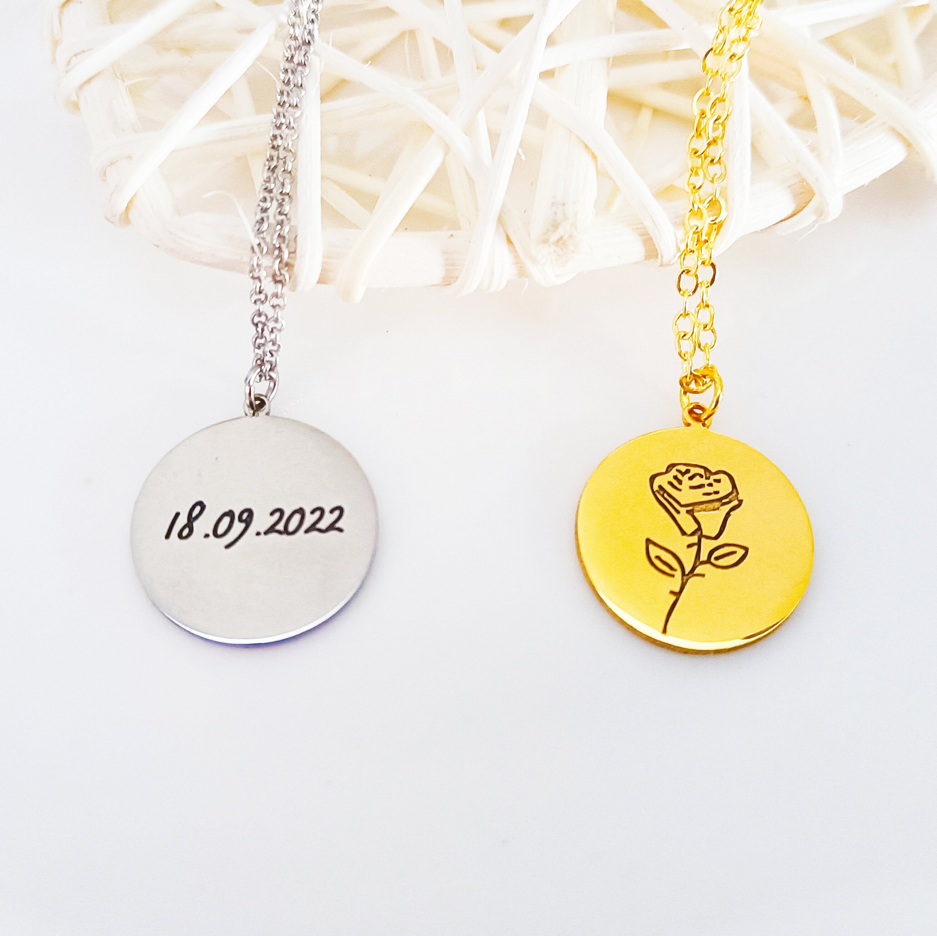 Personalized Birth Flower Necklace • Birth Month Flower Necklace ...