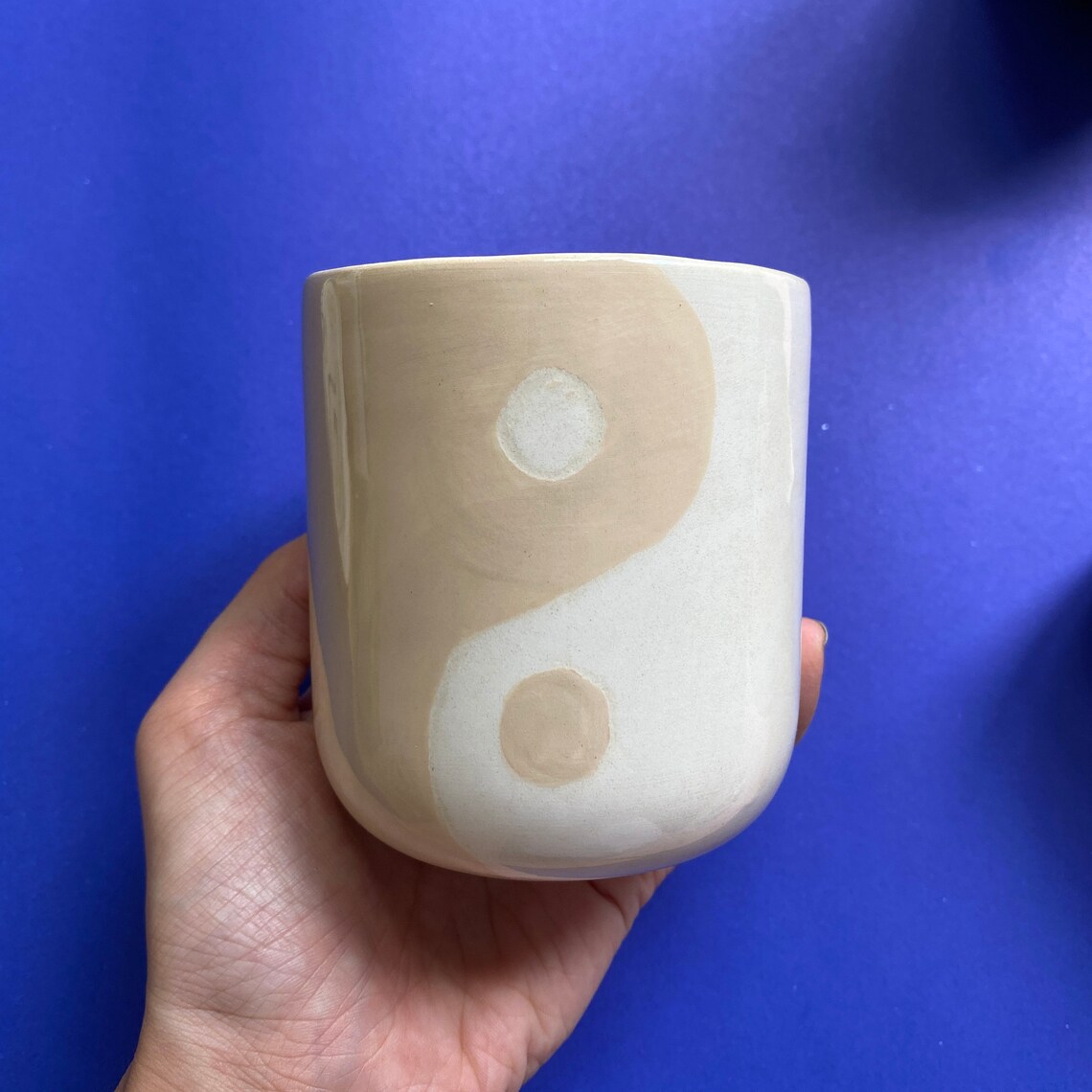 Handmade ceramic yin yang mug/beige | Etsy