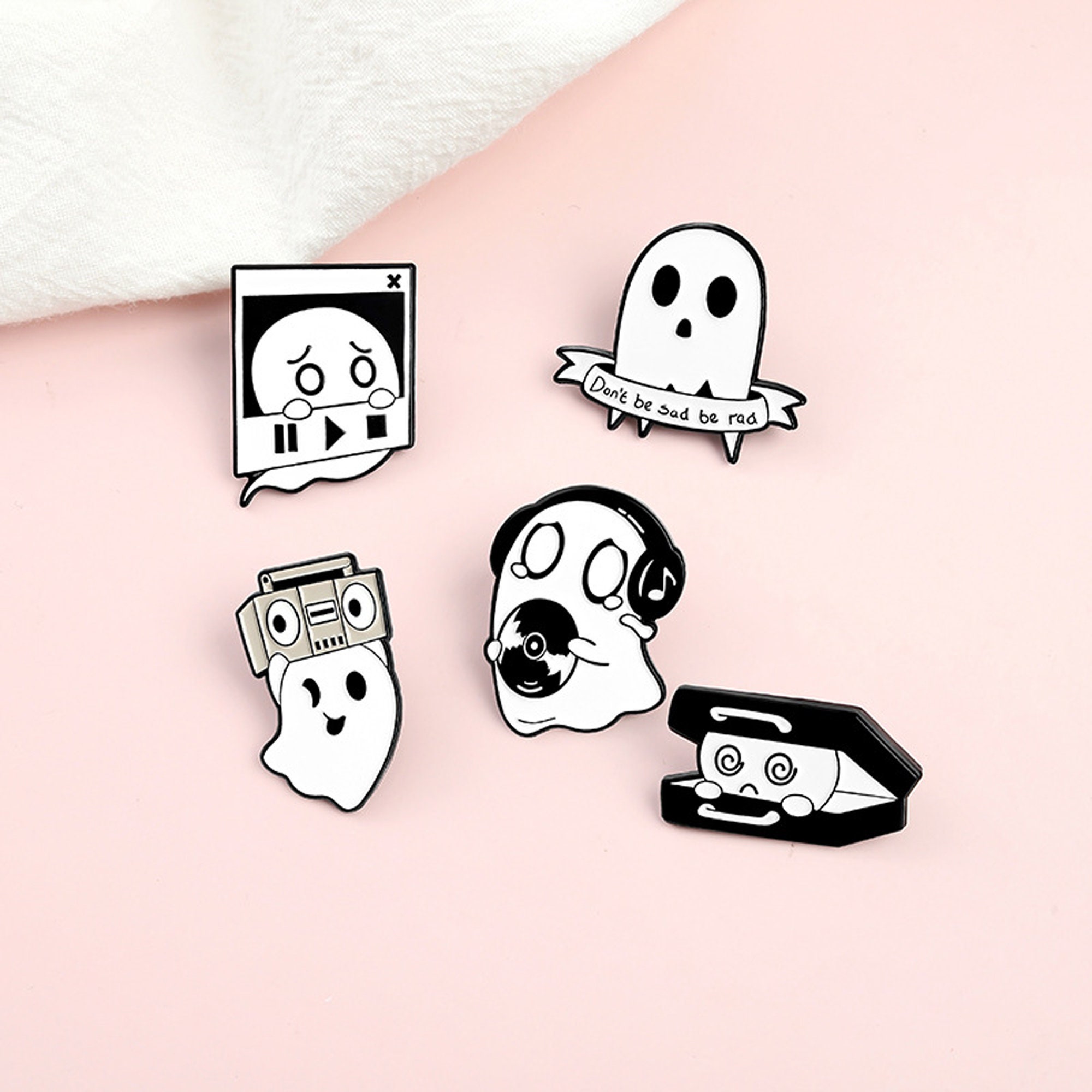 Ghost Enamel Pin Cute Ghost Enamel Brooch Horror Enamel Pin | Etsy