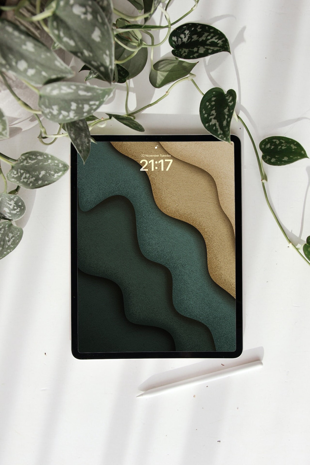 Aesthetic Wallpaper Green, Digital Wallpaper for Ipad, Emerald Gold ...