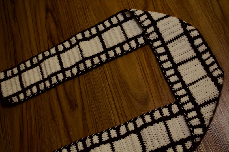 Crochet Film Roll Scarf - Etsy