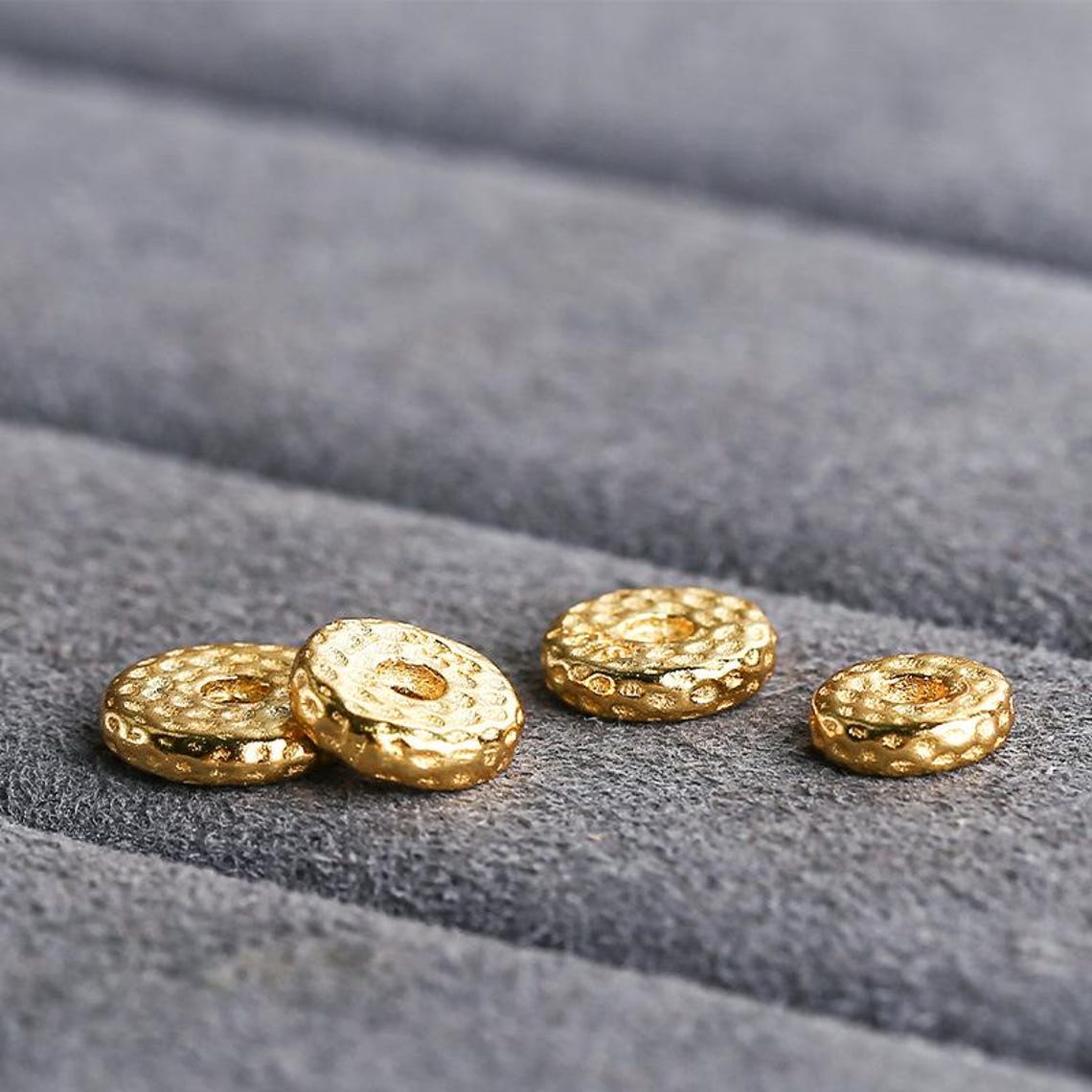 Cuentas de plata de ley S925 doradas con forma de rondelle y patrón de ...