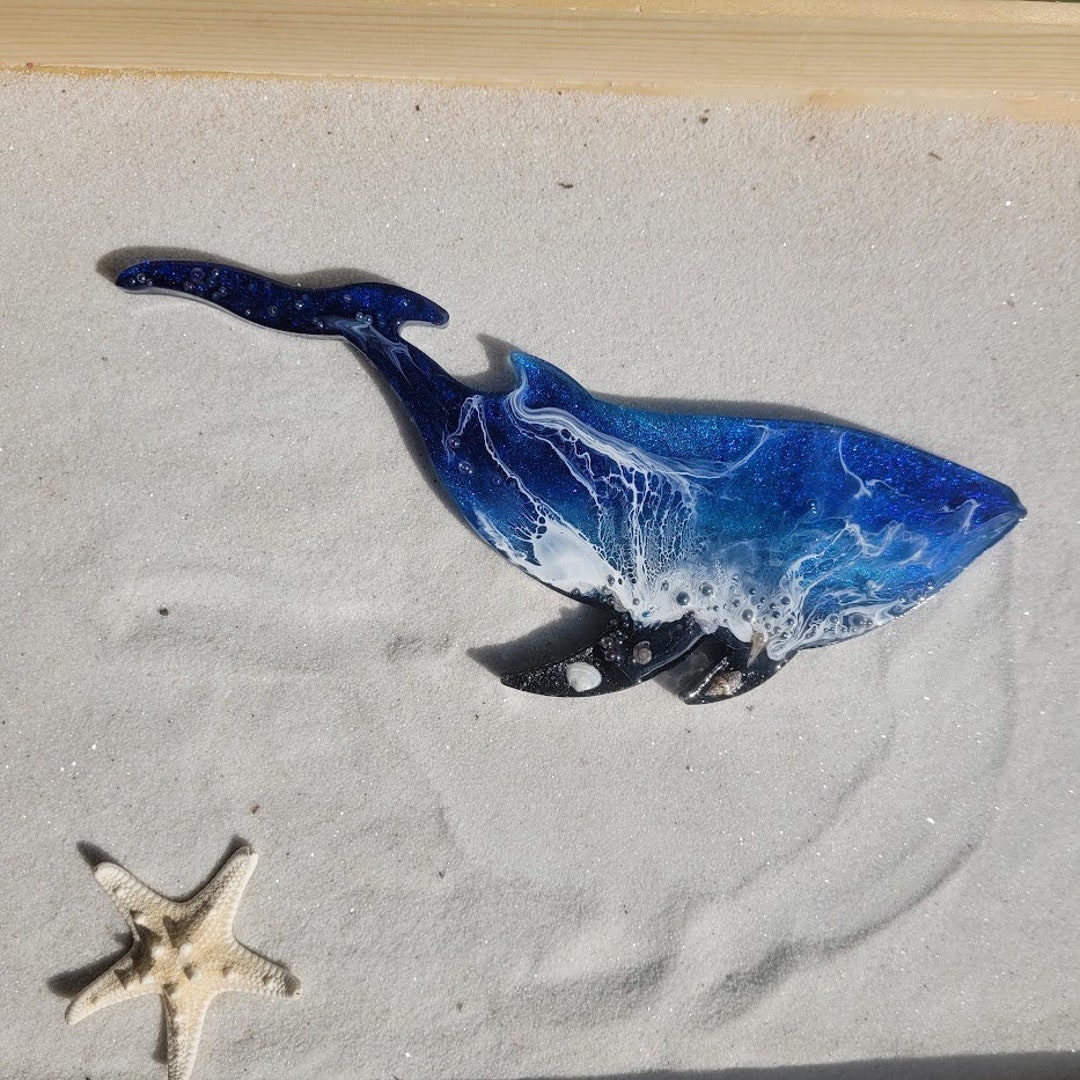Resin Whale Art/ Beach Art/ Ocean Wall Art/ Whale Wall Décor/ Beach Art ...